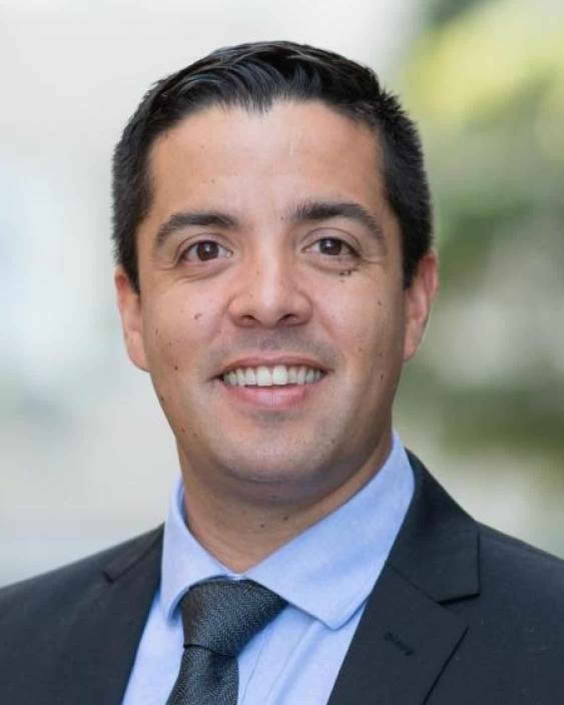 Ricardo Lugo, DDS, MD | UCSF Dental Center